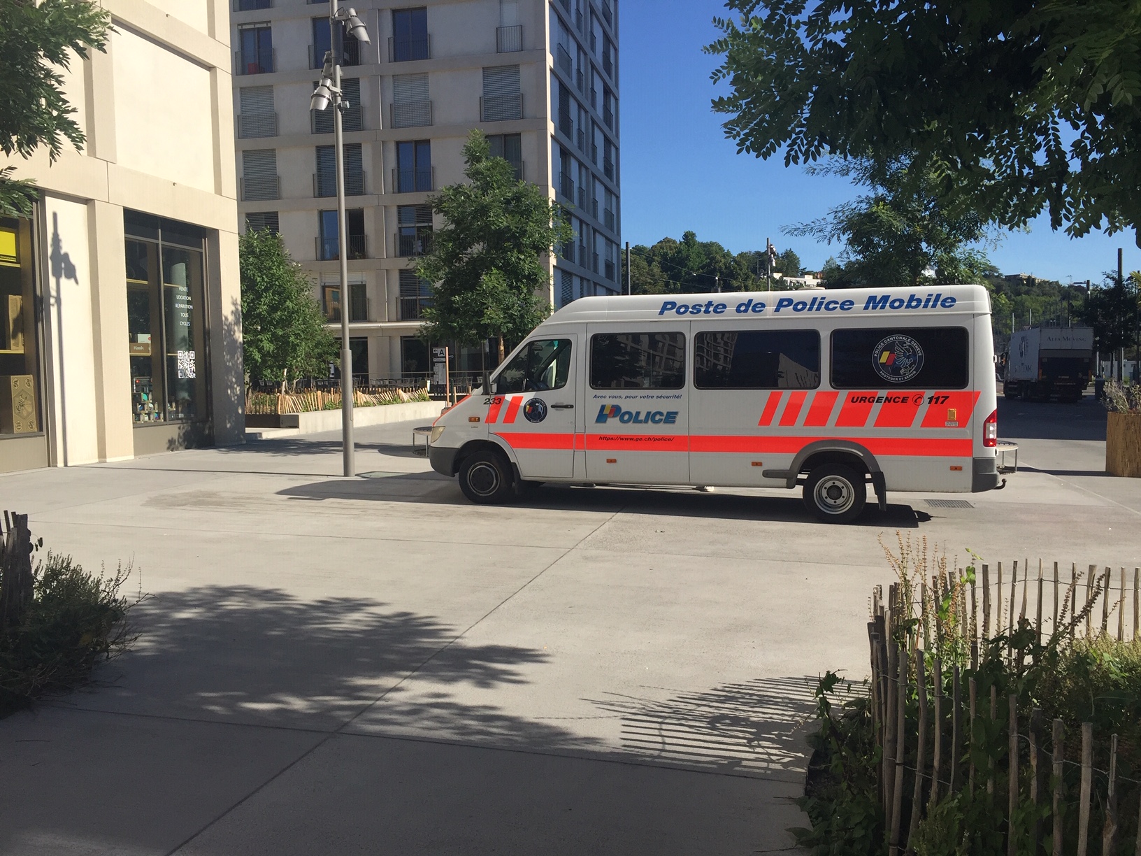 Poste de police mobile - Quartier Pont-Rouge
